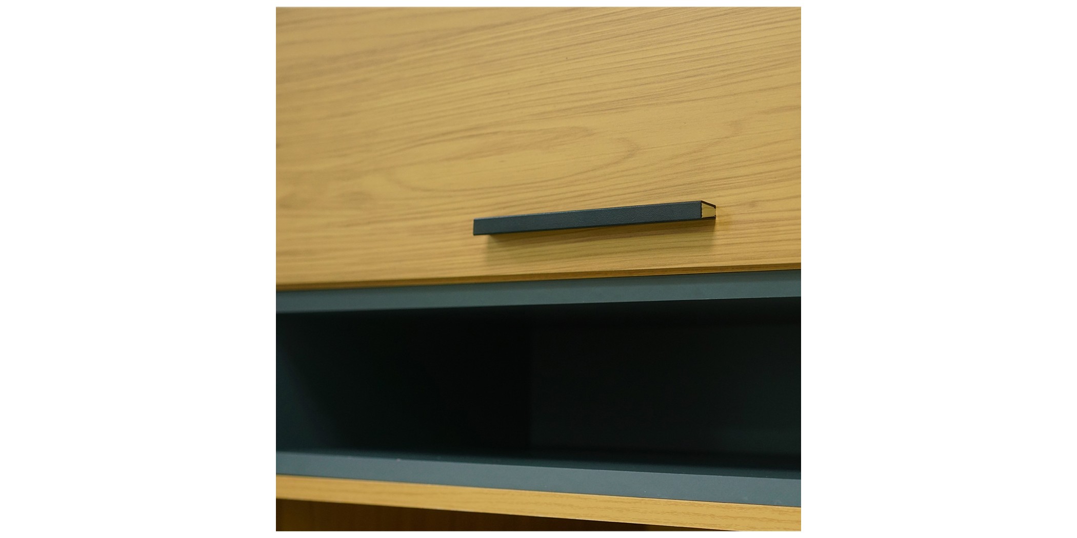 Barbara Kitchen Cabinet 3 Flap Doors Angelin/Grafite