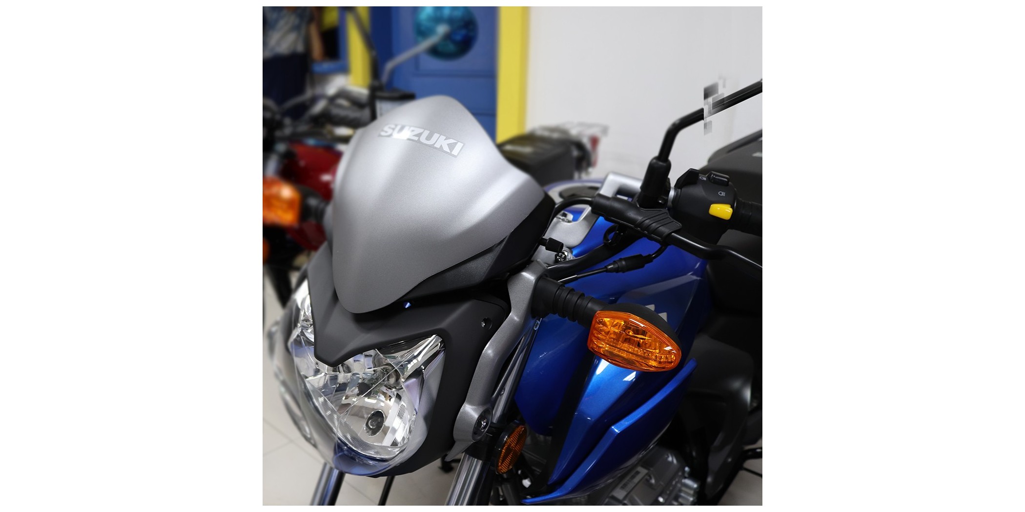 Suzuki GSX125 125cc Blue Motorcycle