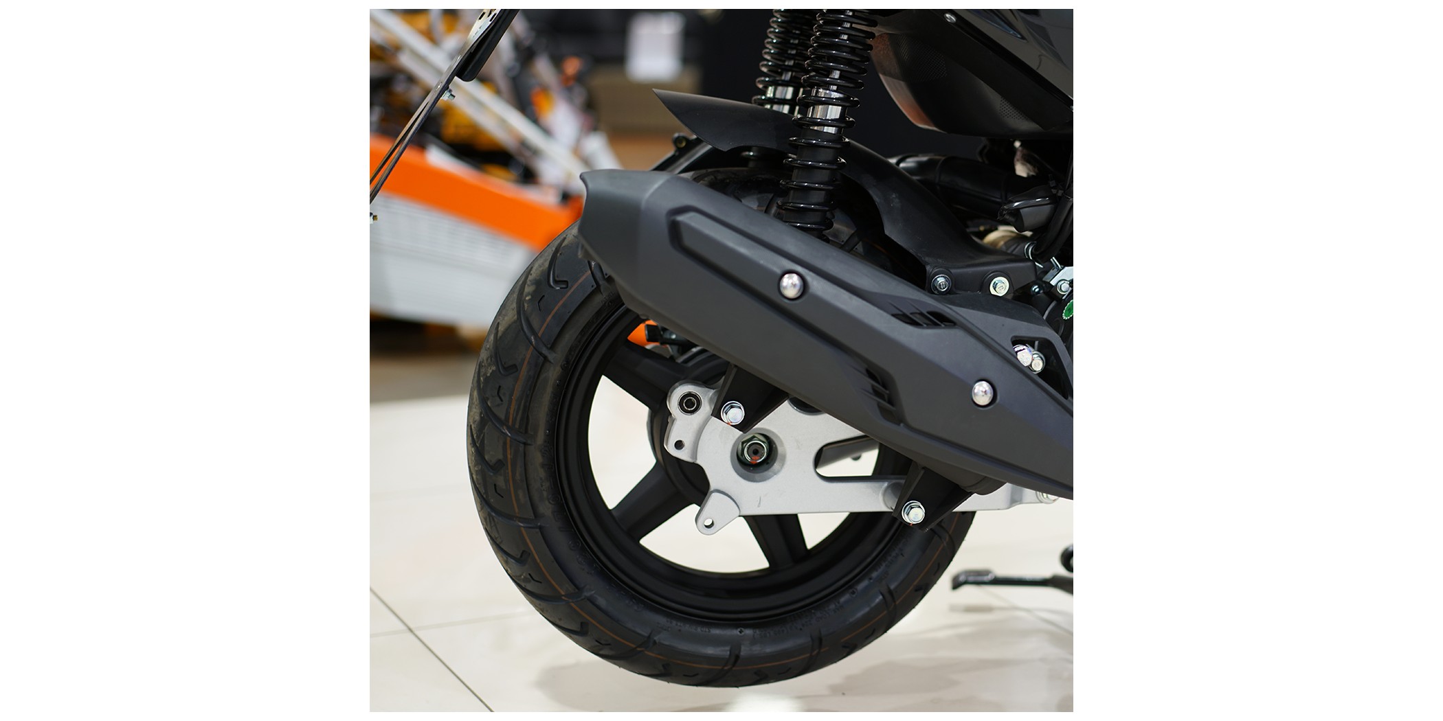 Easy One A9 125 Black 125cc Scooter