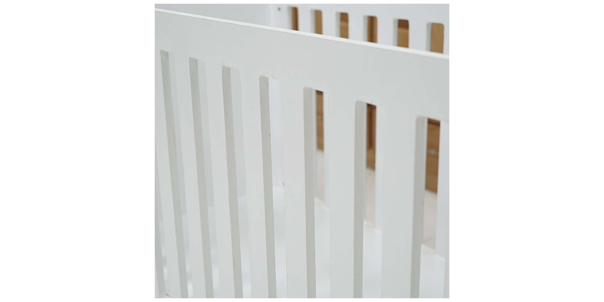 Arte Cradle in Melamine MDF Wash Oak & White